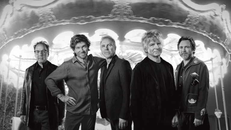 Crowded House headline all-star Aussie line-up as Red Hot Summer Tour ...